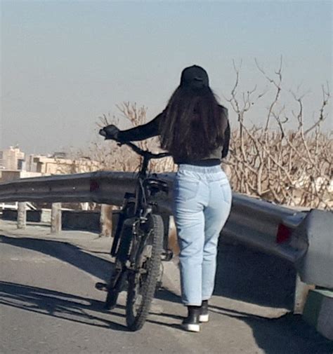 Masih Alinejad 🏳️ On Twitter پیام و عکس دریافتی «دست به دست کنید برسه به دستِ رادان بیشرف تا