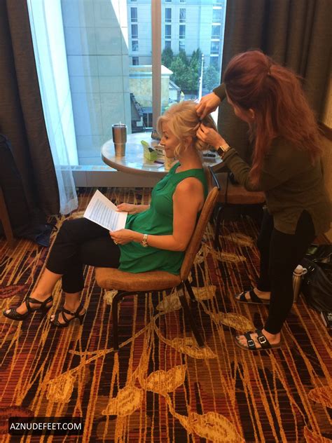 Julia Moffitt Feet Aznudefeet