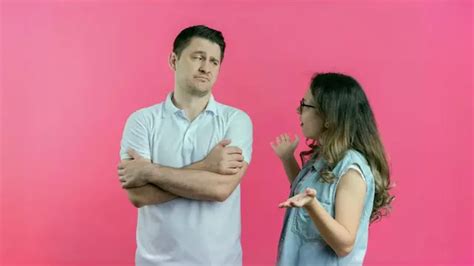 Gaya Komunikasi Perempuan Yang Bisa Memikat Hati Pria Capai Hubungan Yang Harmonis Citizen