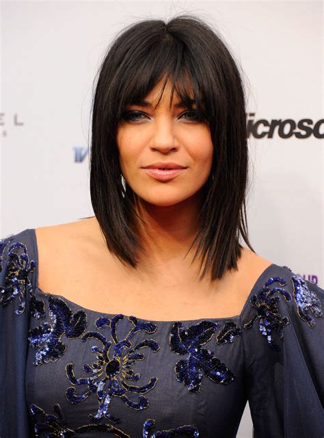 Стрижка удлиненное каре с челкой шторкой 60 фото картинки Modnica Club