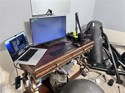🎧 eric riddoch on linkedin it s important to have a workspace that