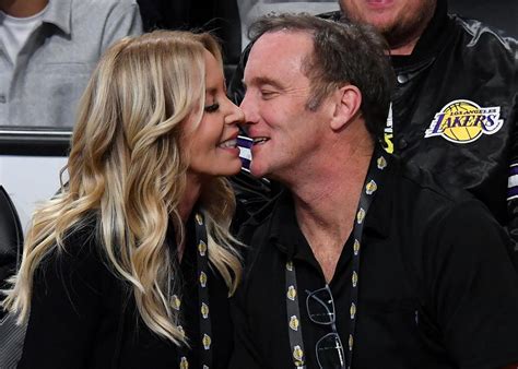 Jeanie Buss Comedian Jay Mohr Kiss Courtside At Lakers Game