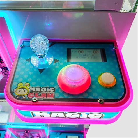 Arcade Claw Machine Game Marwey 4 Players 8 Claw Crane Sale