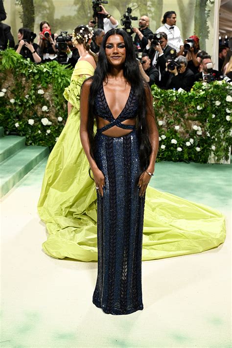Met Gala 2024 Red Carpet Sparkling Sequins Trend Photos