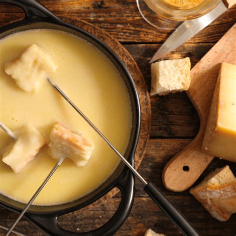 Holiday Cheese Recipes How To Serve Fondue Recipe Melting Pot