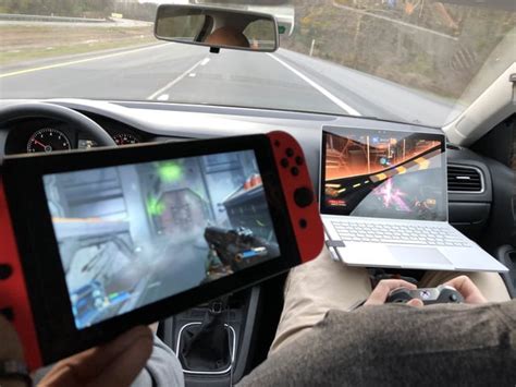 Does The T Mobile Modem Have A Battery Backup Or Does It Have To Be Plugged In To Work R