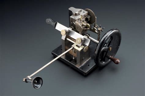 Microtome By Minot With Accessory Apparatus And Case Science Museum Group Collection