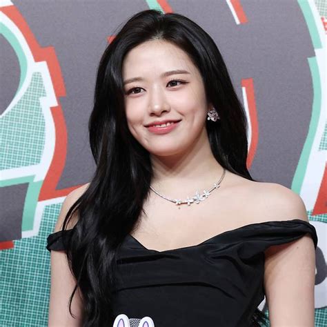 안유진 성희롱 합성 사진 공유한 소속사머리 숙여 사과 안유진 성희롱 합성 사진 공유한 소속사머리 숙여 사과