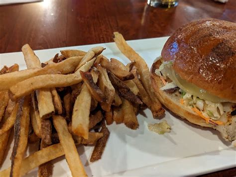 Oscars Alehouse Frederick Restaurant Reviews Photos And Phone Number