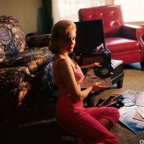 Glamorous Babe Marlene Callahan Shows Her Hot Body In Her Provocative Outfits