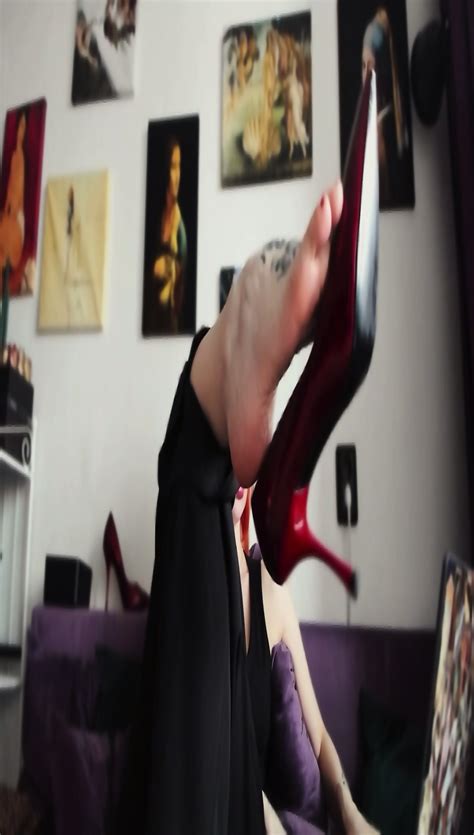 Red Toes And Red Heels Dangle Eporner