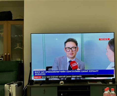 Мөнхчулууны Солонгосын ерөнхийлөгчийн сонгууль өндөрлөж байна гэнэ энэ хүн яалж байгаа юм шиг