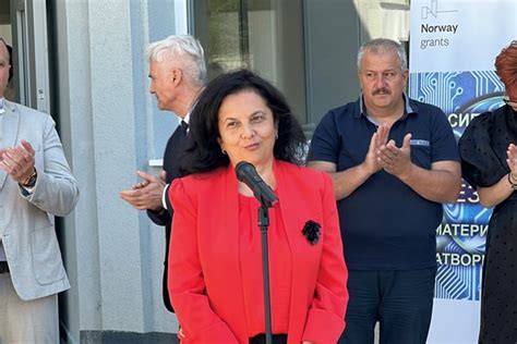 Министърът на правосъдието С 1 5 млн лв ремонтираме Пловдивския затвор Снимки