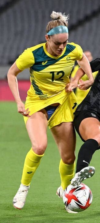 Girlssoccer Pictures Scrolller Nsfw