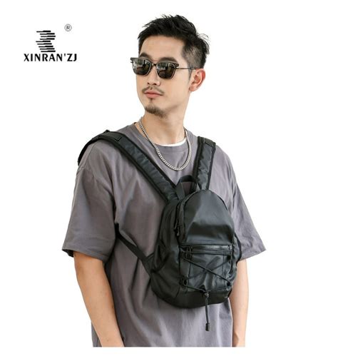 멀티 포켓 경량 캐주얼 남성용 소형 배낭 여행 방수 기내 반입 패션 스포츠 가방 티몬