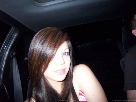 caseirasvalença INEDITO Novinha perdeu o pen drive com fotos tá no caseirasvalenca