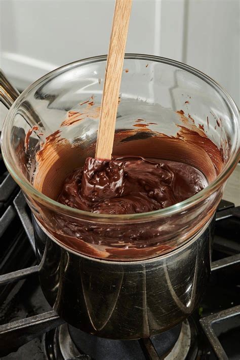 How To Melt Chocolate In A Homemade Double Boiler — The Mom 100