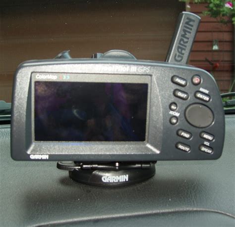 Old Babe Garmin GPS Car Mounts And Holders