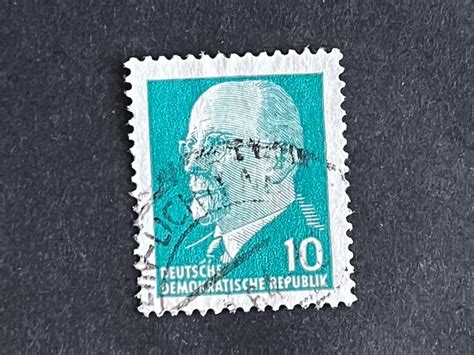 Briefmarke Ddr Ab Chf 0 70 Francobollo Ddr Interessieren S Gebraucht In Chiasso Für Chf 0 7