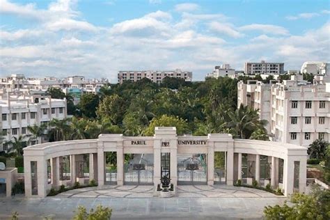 parul university s 120 acre green campus review by chaitanya naidu