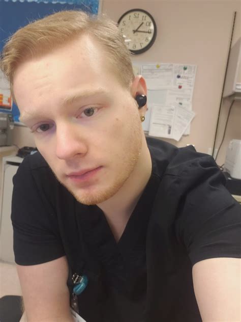 Too Much Beard To Be A Twink Scrolller