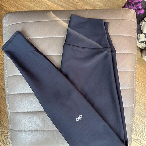 Alo Yoga Leggings In Navy Size Xs Depop