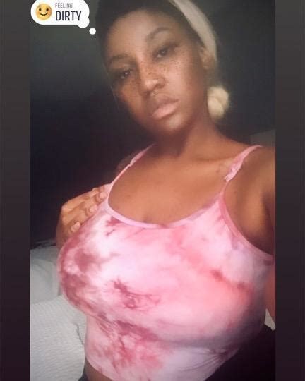 Fine Hoe Exposed Shesfreaky