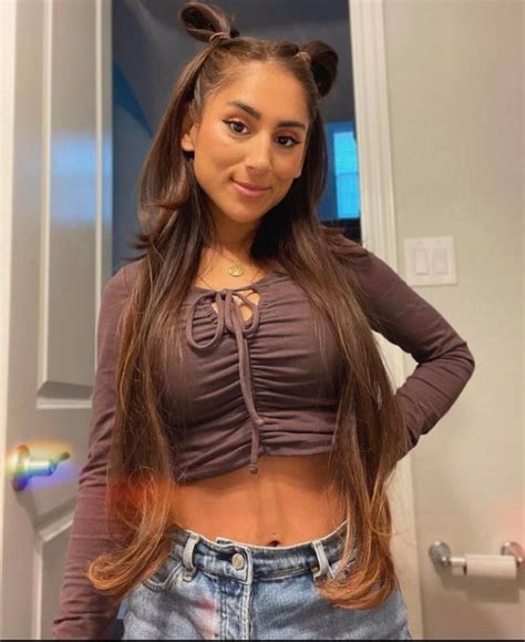 Lil Baddie 😮‍💨 Rlotsofbunniessexy