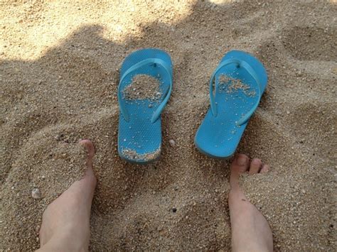 Liz Briones Feet 4 Photos Sexy Feets Celeb Feets