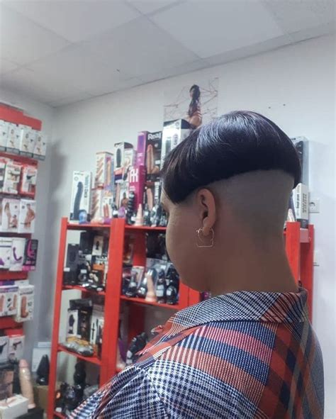 Pin tillagd av Tom Tro på Short bob hairstyles