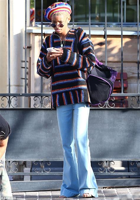 Willow Smith Steps Out In Multi Coloured Beanie Hat For Second Day In A Row Daily Mail Online