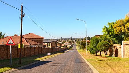 2 Bedroom Houses For Sale In Rhodesfield Private Property