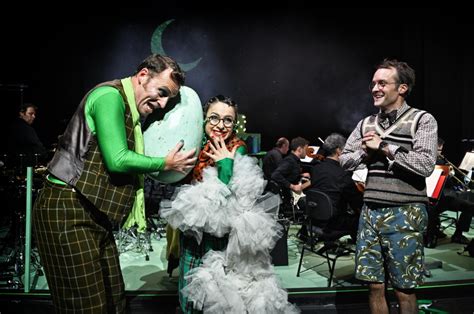 Gef Hrliche Operette Eine Operette Von Gordon Kampe