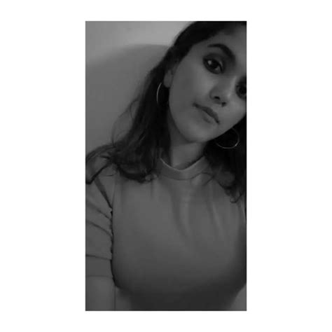 𝘕𝘢𝘺𝘢𝘯𝘢 naina threads say more