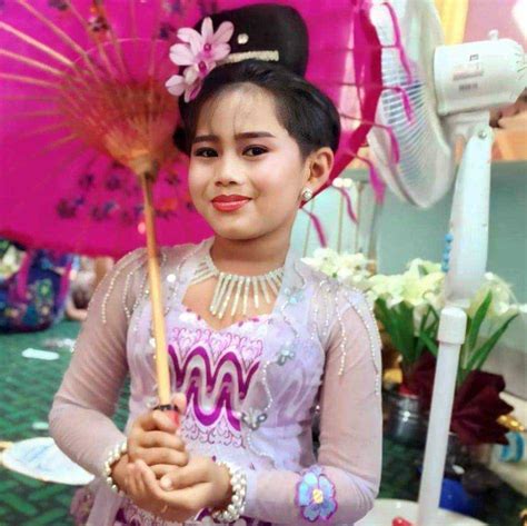 သီခ်င္းလေး အရမ္း ႀကိဳက္🥰🥰 ချစ် မိုး နိုင် Facebook