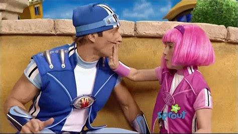 Pin De Natalia Figueredo En Guardado Rápido Sportacus Lazy Town Poses Dibujos Poses