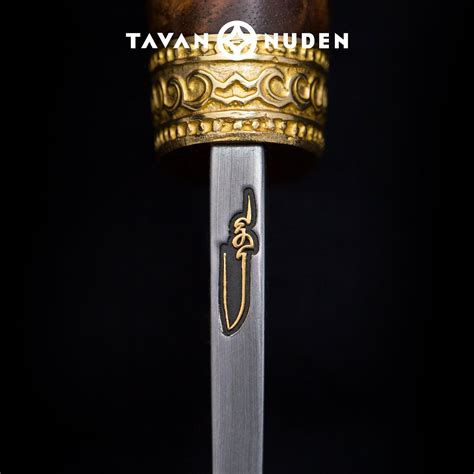 Tavan “АВ” хутганы АЛТАН загвар Эрхэм хүндээ өргөн барих нандин