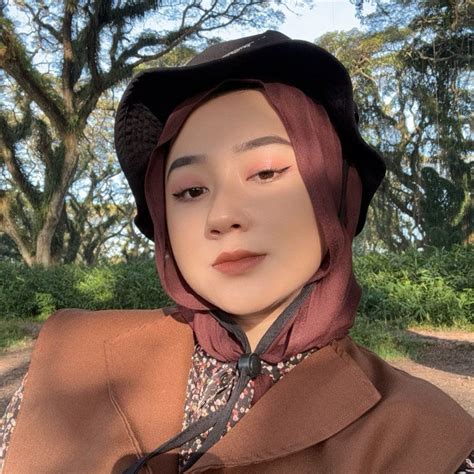 Ulvi Safitri Fanbase