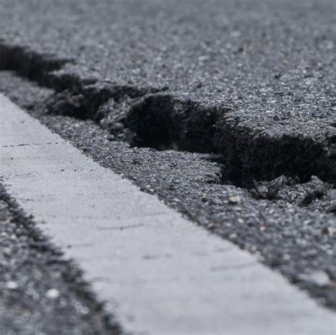 Road Defects Images Kaggle