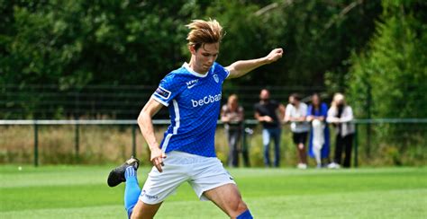 Didden 20 Debuteert Bij Krc Genk “dat Doet Mij Heel Veel Deugd”