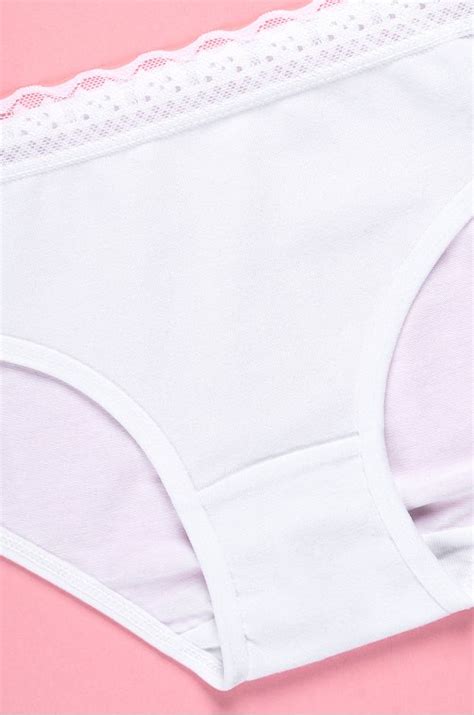 Комплект для девочки Happyfox 6690788 белый купить оптом в