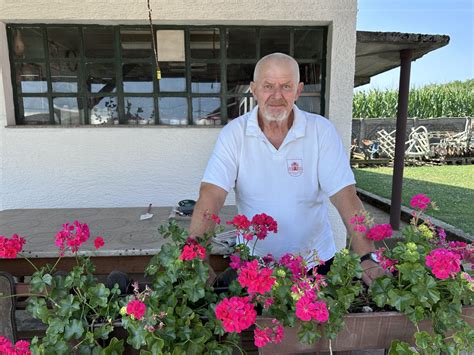 Video Petar Sa 75 Litara Darovane Krvi Spasio Sam Više Od 400 života