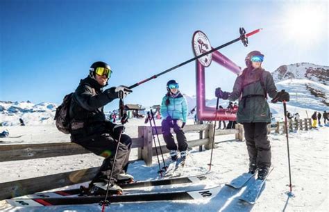 Vars How Can You Ski In The Sun All Day Long Follow The Guide