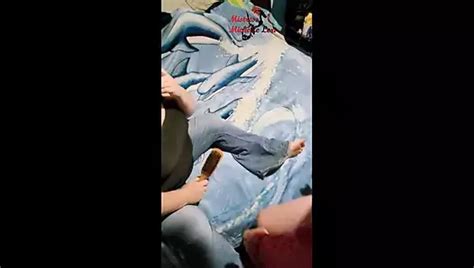 关闭大门 Xhamster