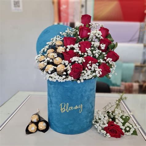 Dreamy Delight Send Imported Roses And Chocolates To Pakistan