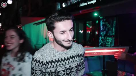 ტრაკში თითის შეყოფა 😂 Coub