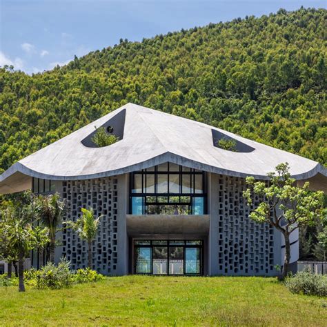 Brutalist Buildings Habitat 67 Montreal By Moshe Safdie