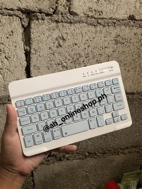 Sale‼️mini Keyboad Bluetooth Computers And Tech Parts And Accessories