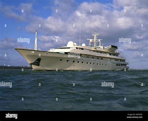 Ajaxnetphoto Southampton England Royal Yacht Kingdom 5kr Heads