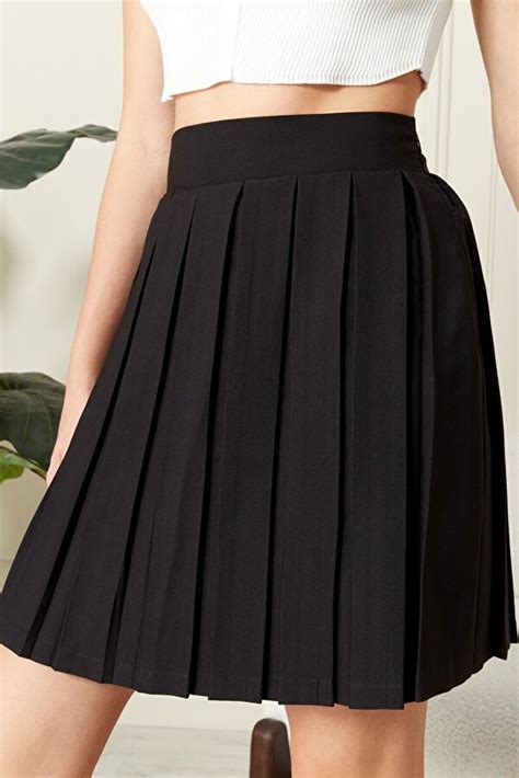 Avver Womens Black Pleated Short Skirt Trendyol